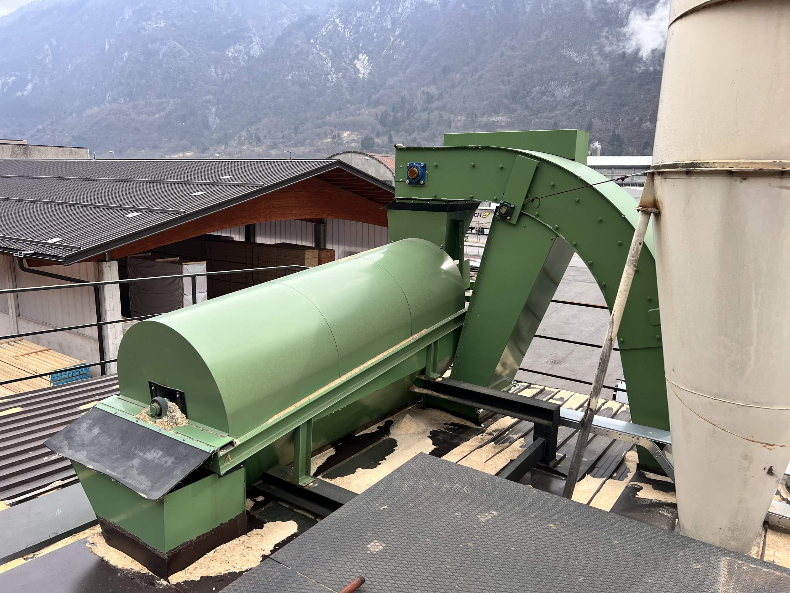 Macchina per vagliare cippato e cortecce